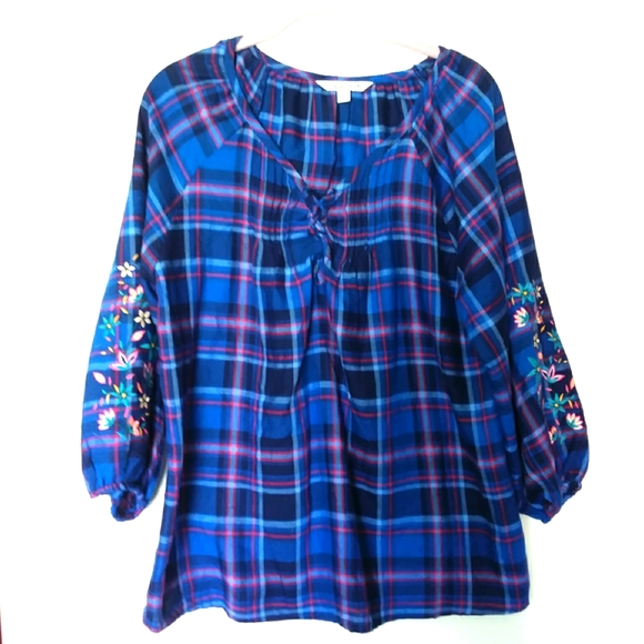 The Pioneer Woman | Tops | The Pioneer Woman Top In Size Medium | Poshmark